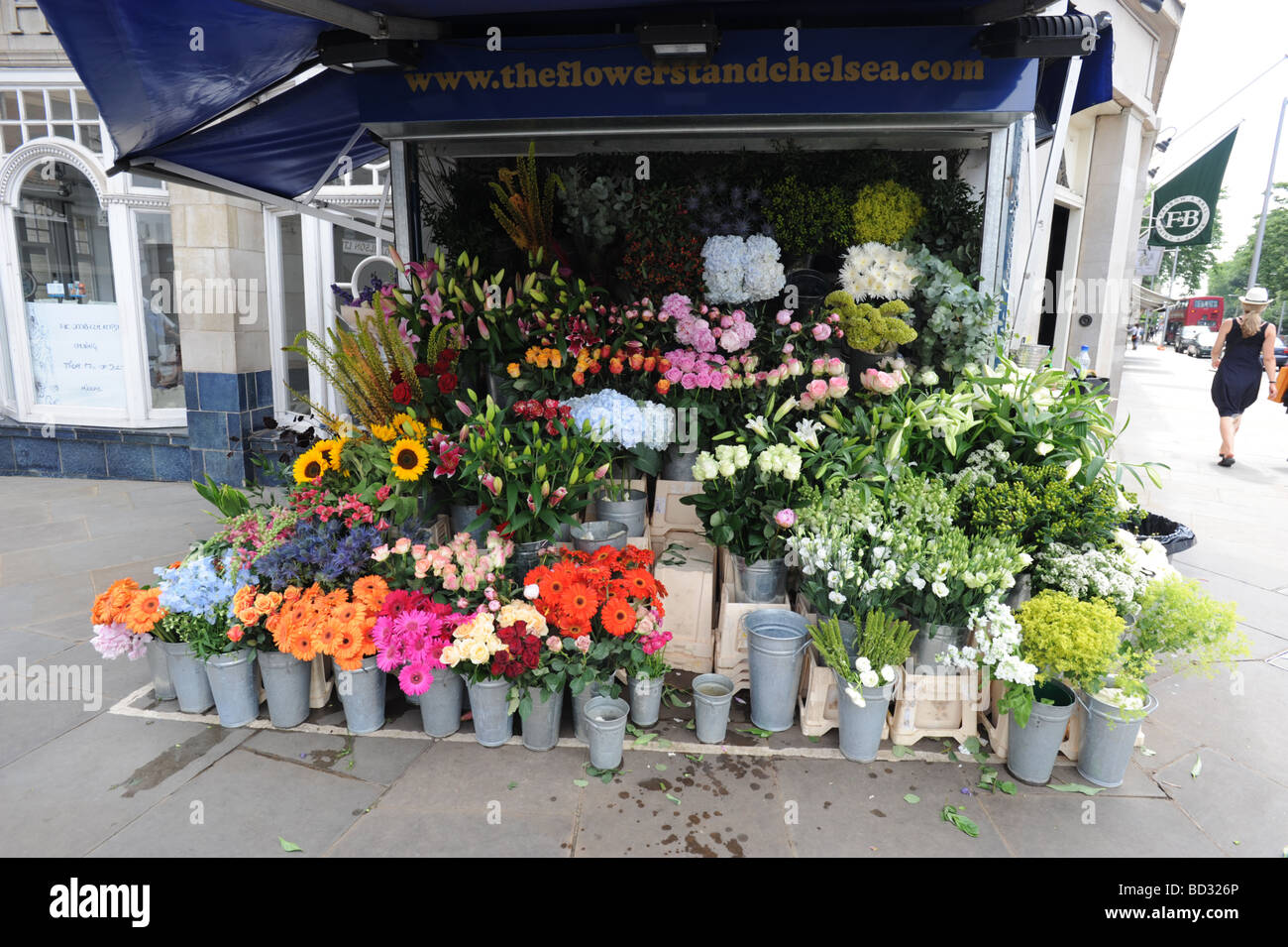 Outdoor flower stall on Outdoor flower stall on Fulham Road Chelsea ...