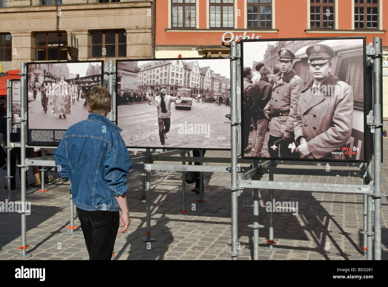 Historic photographs taken in Wrocław in June 1989 during collapse of ...