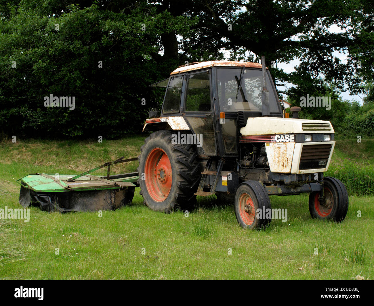 Vintage case tractor hi-res stock photography and images - Alamy