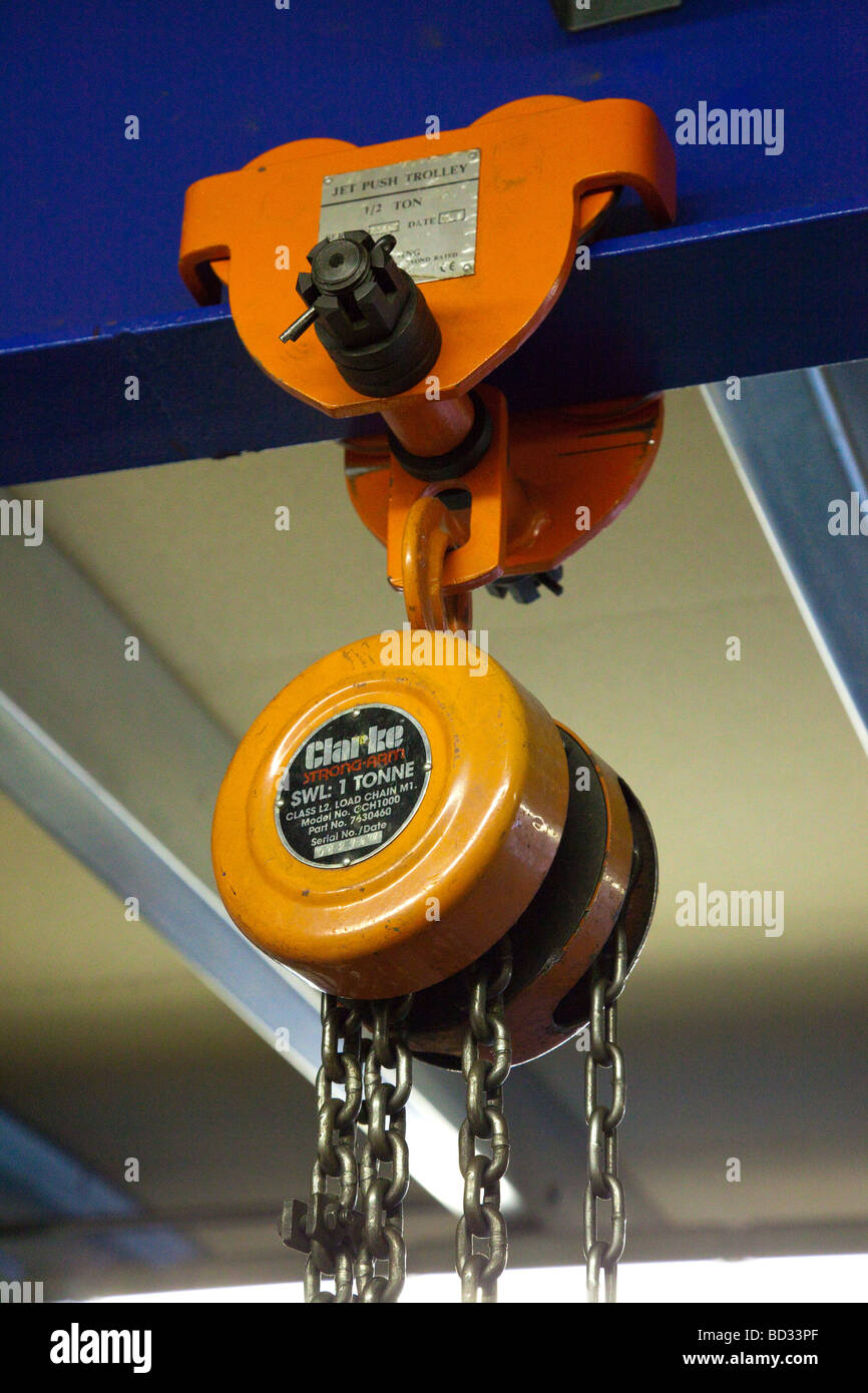 chain hoist / winch Stock Photo - Alamy
