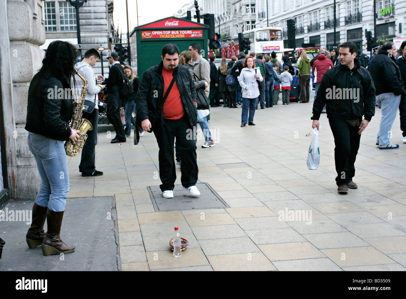 Street performer playing trumpet in hi-res stock photography and images ...