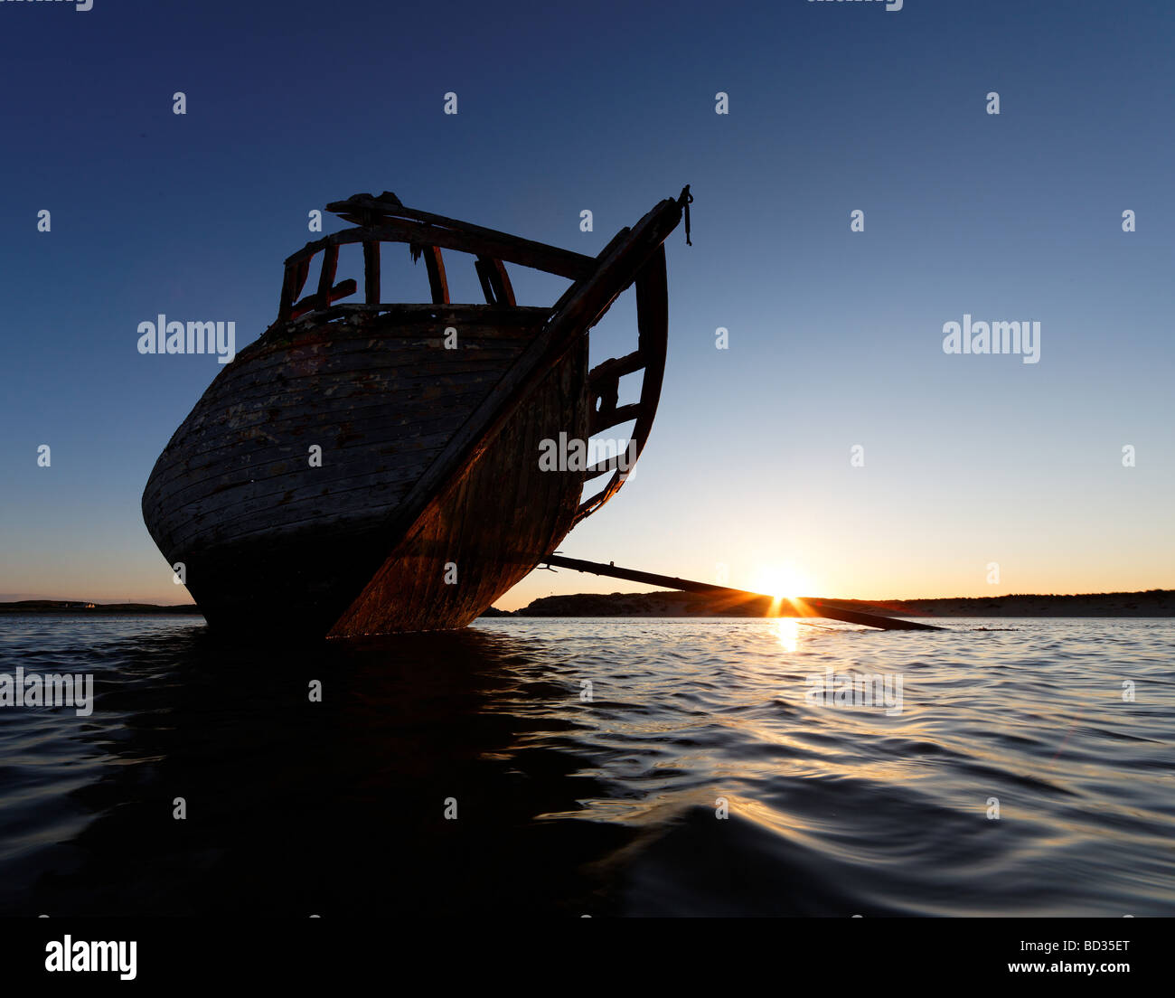 Wreck at Bunbeg Stock Photo - Alamy