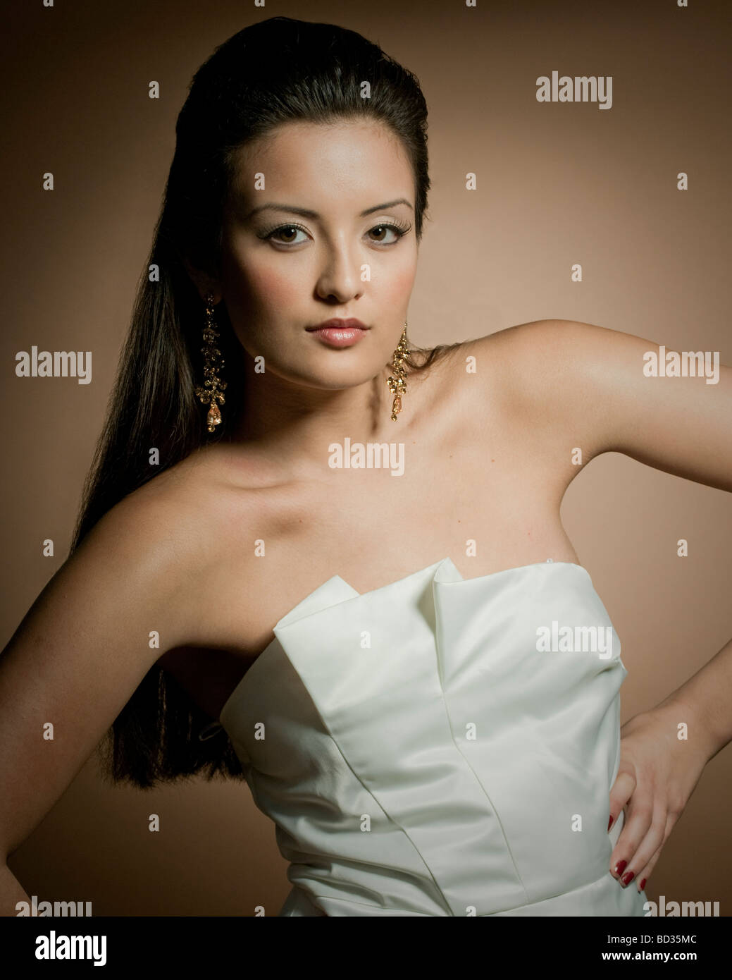 Studio portrait of beautiful female model Stock Photo - Alamy