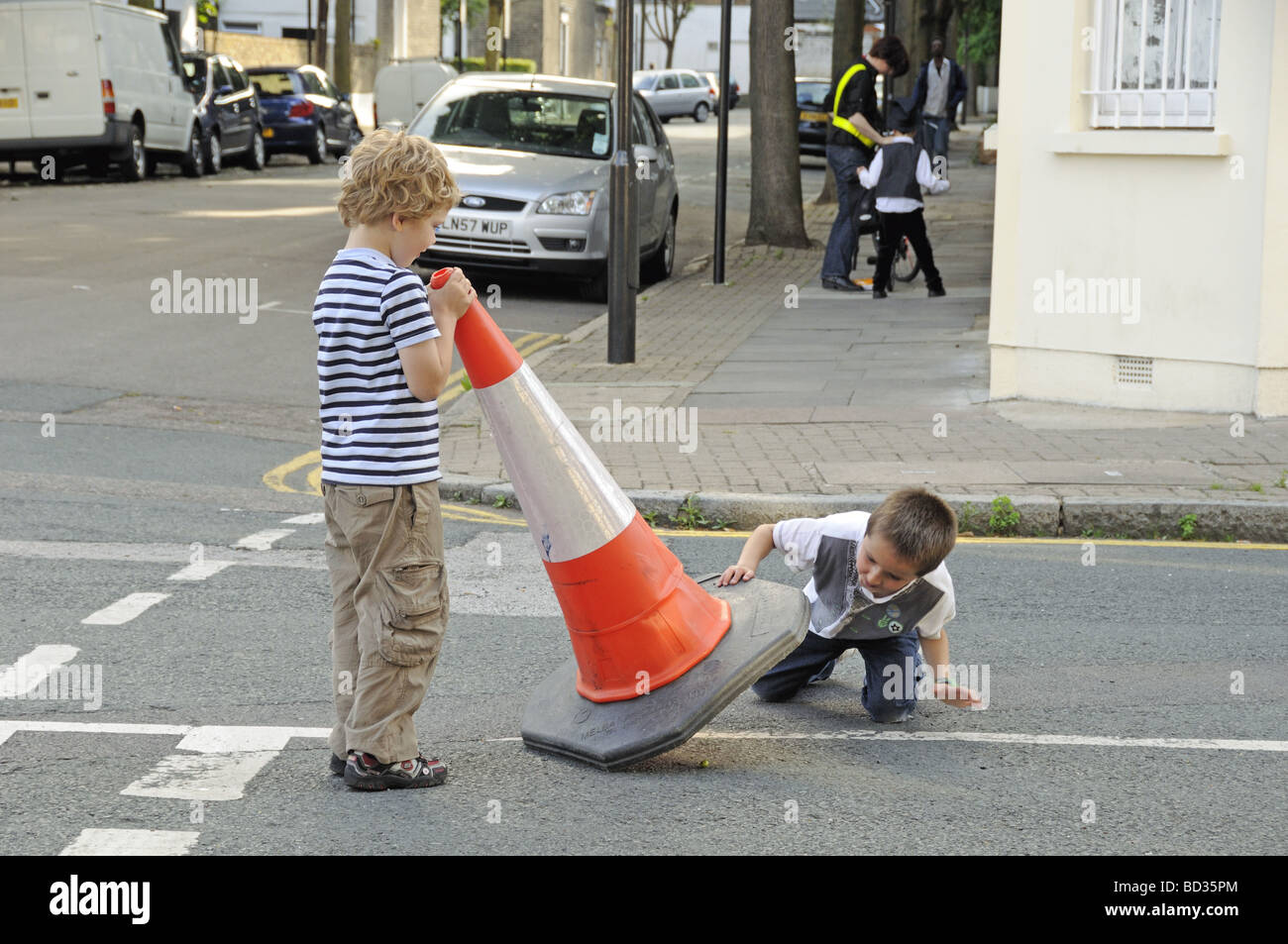 Traffic cone hi-res stock photography and images - Alamy