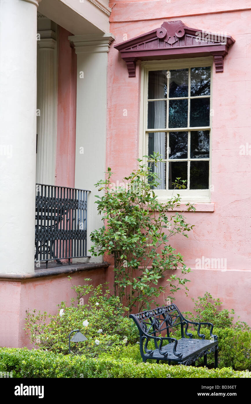 The olde pink house restaurant savannah hi-res stock photography and ...