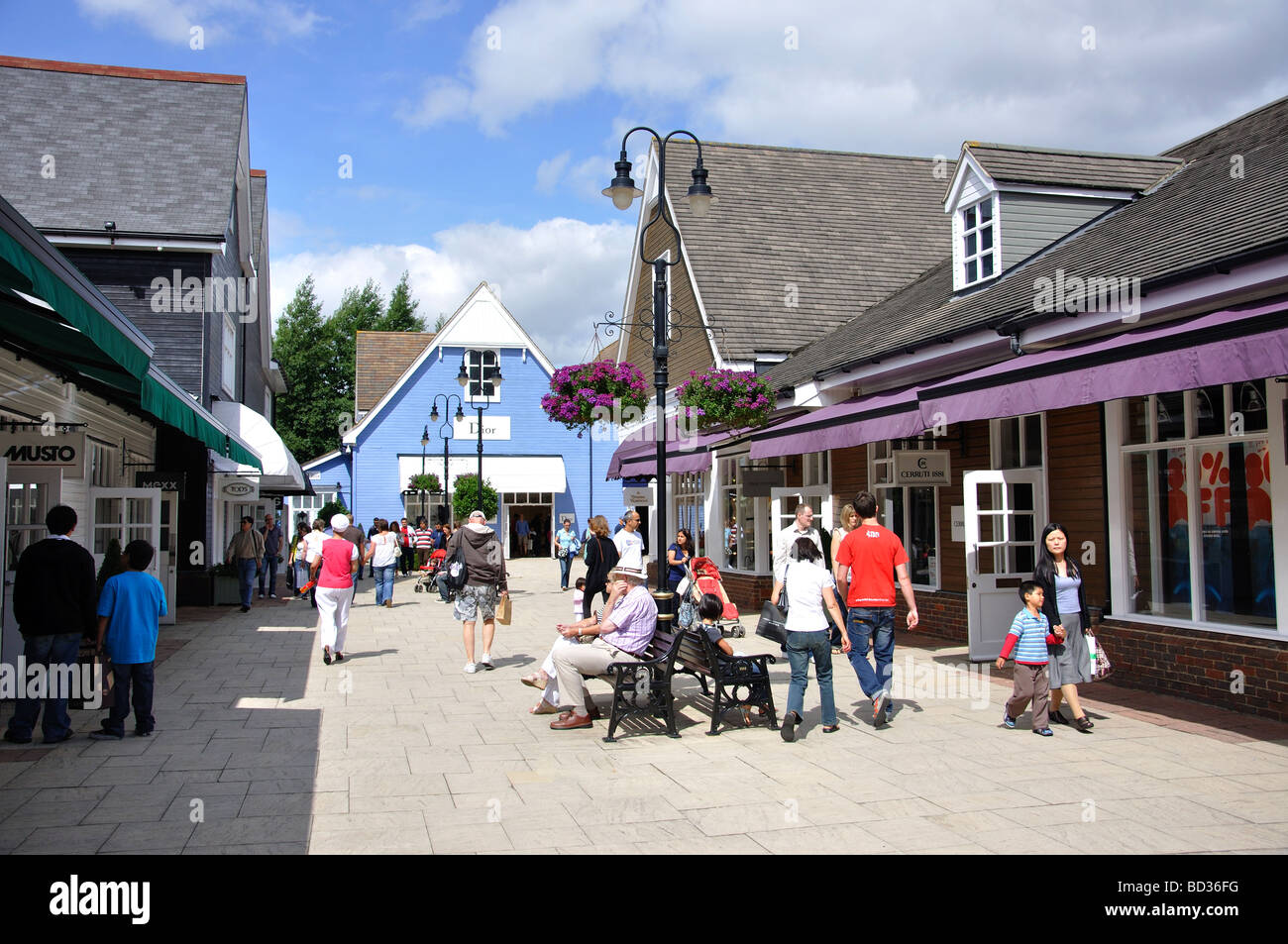 Bicester Village Shopping Centre, Bicester, Oxfordshire, England ...
