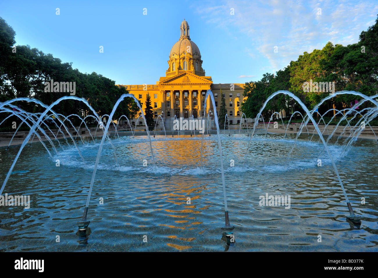 Municipal assembly building hi-res stock photography and images - Alamy