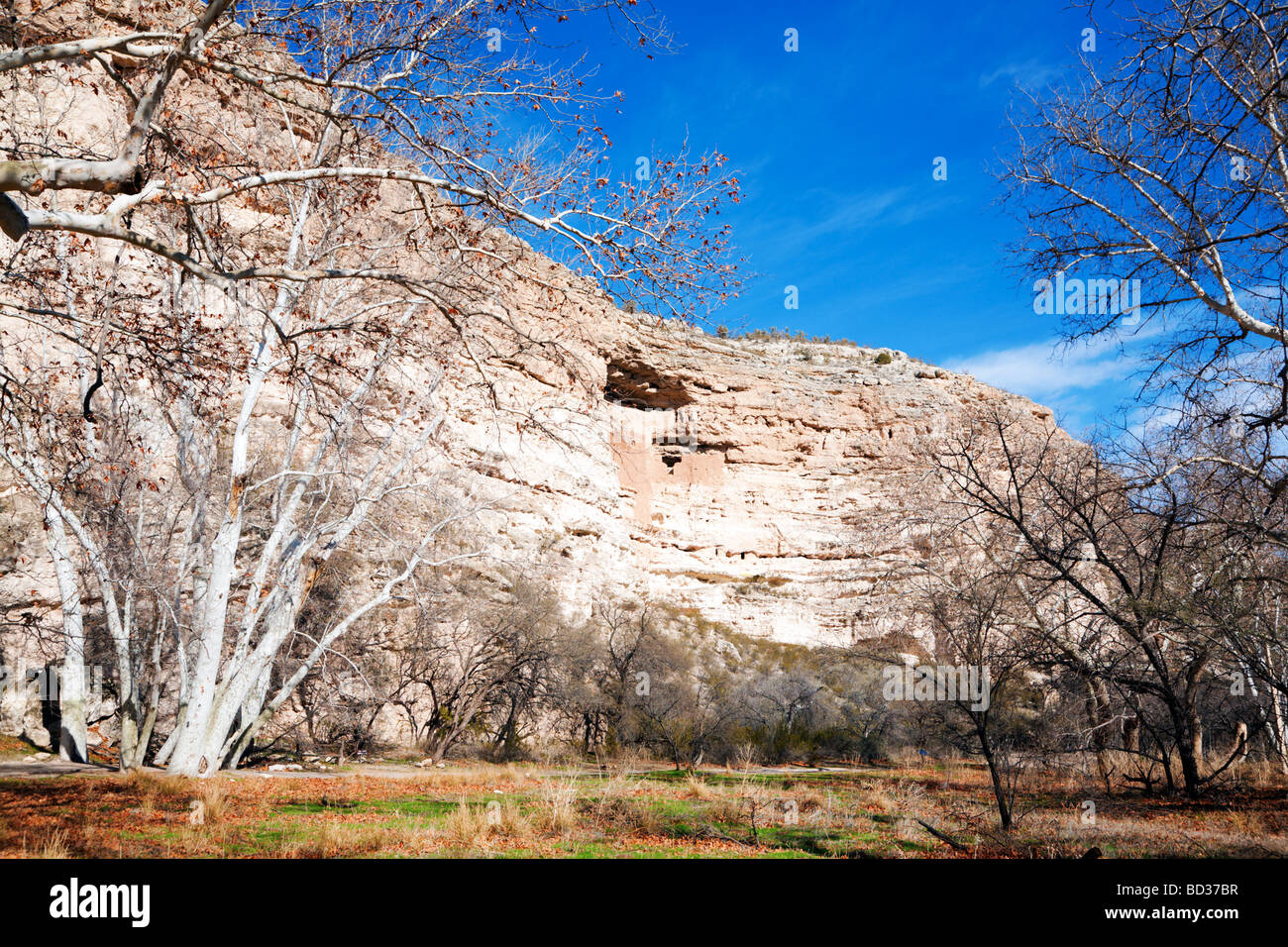 Montezuma Castle National Monument Stock Photo - Alamy