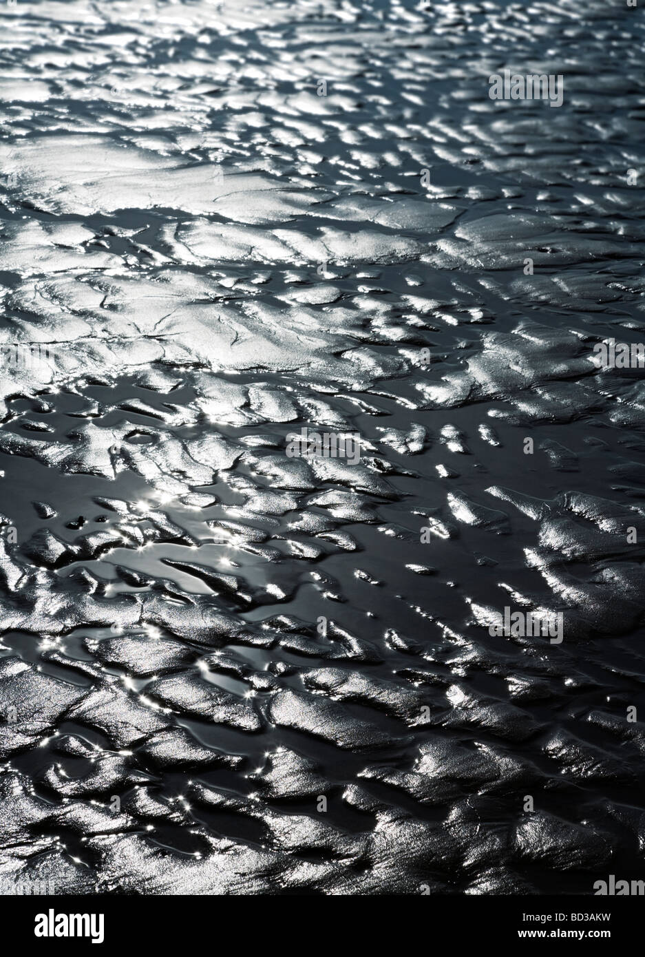 Tide mark pattern hi-res stock photography and images - Alamy
