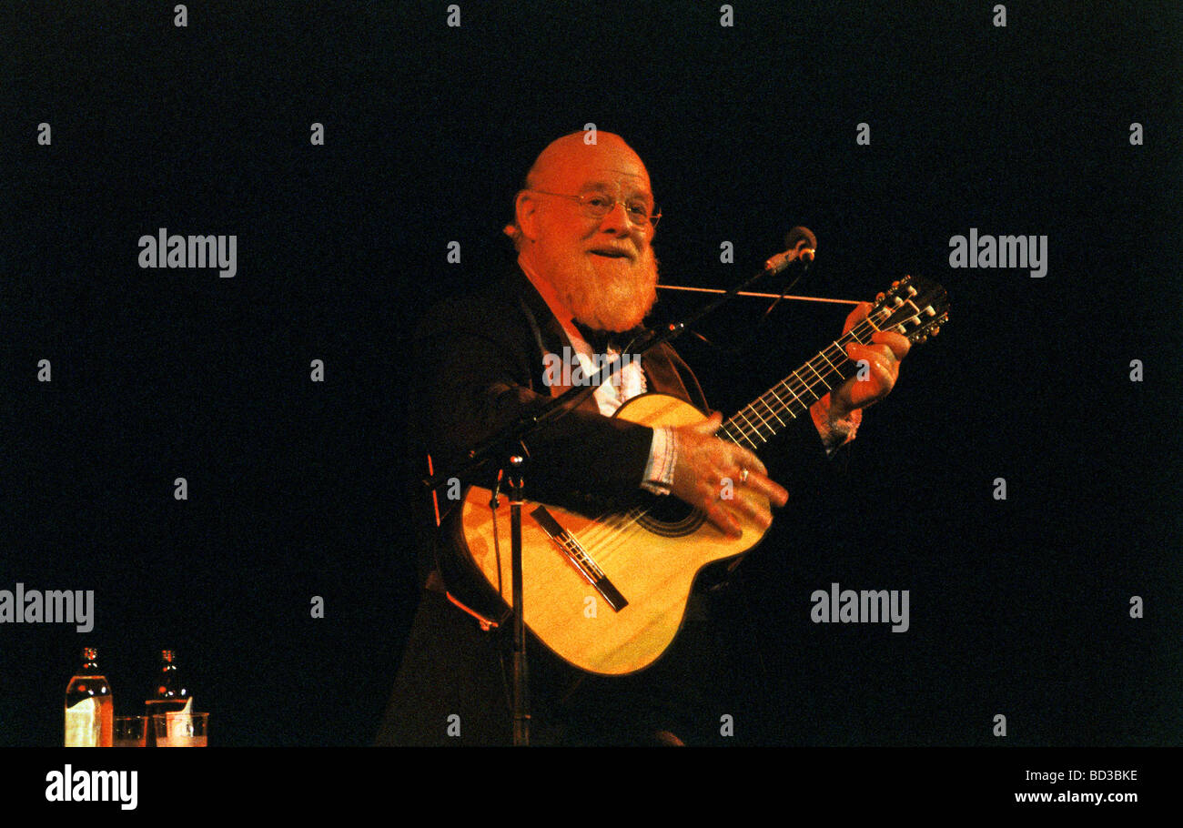 Burl ives hi-res stock photography and images - Alamy