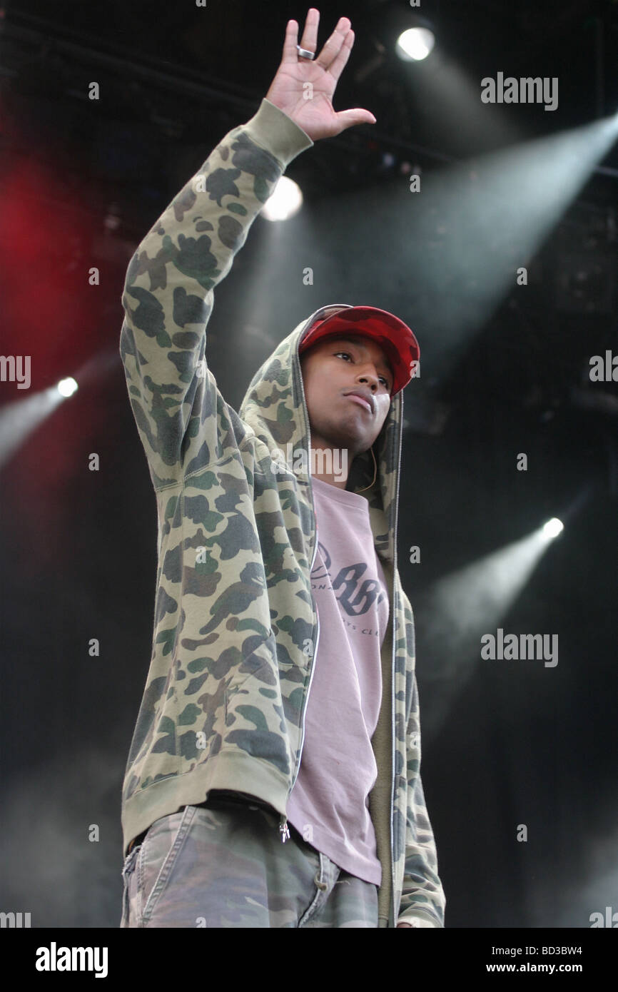 NERD - US rapper at the 2004 V Concert in Chelmsford Stock Photo - Alamy