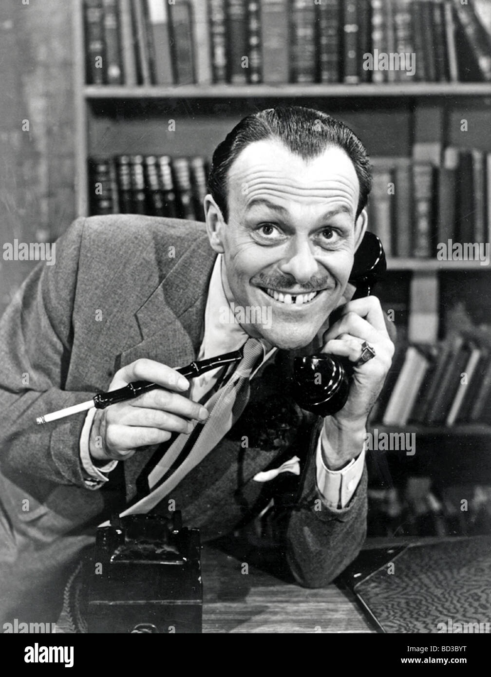 Terry thomas actor hi-res stock photography and images - Alamy
