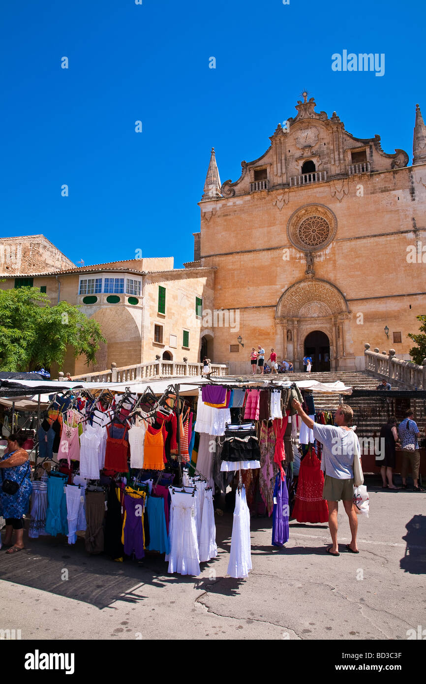 Felanitx sunday market hi-res stock photography and images - Alamy