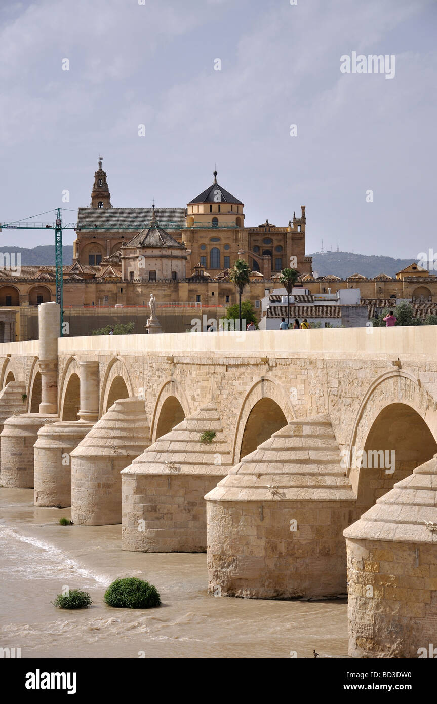 Ancient roman bridge spain hi-res stock photography and images - Alamy