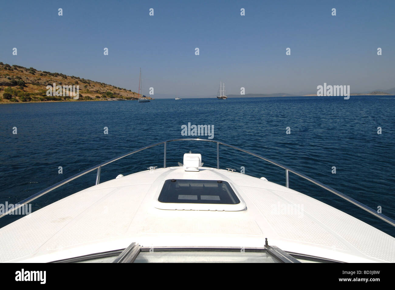 Bow luxury private motor yacht hi-res stock photography and images - Alamy