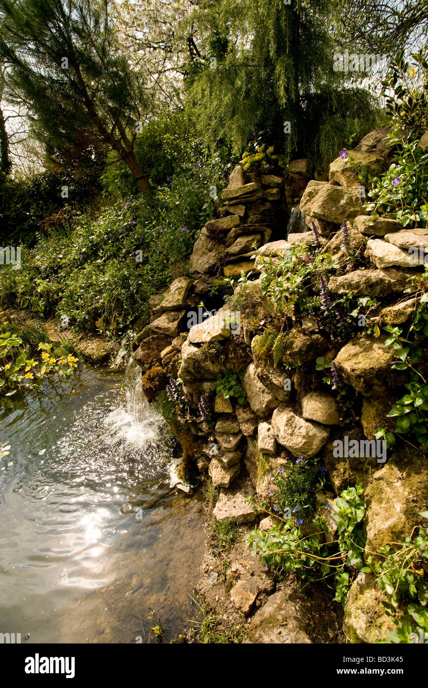 Cascade rock garden hi-res stock photography and images - Alamy