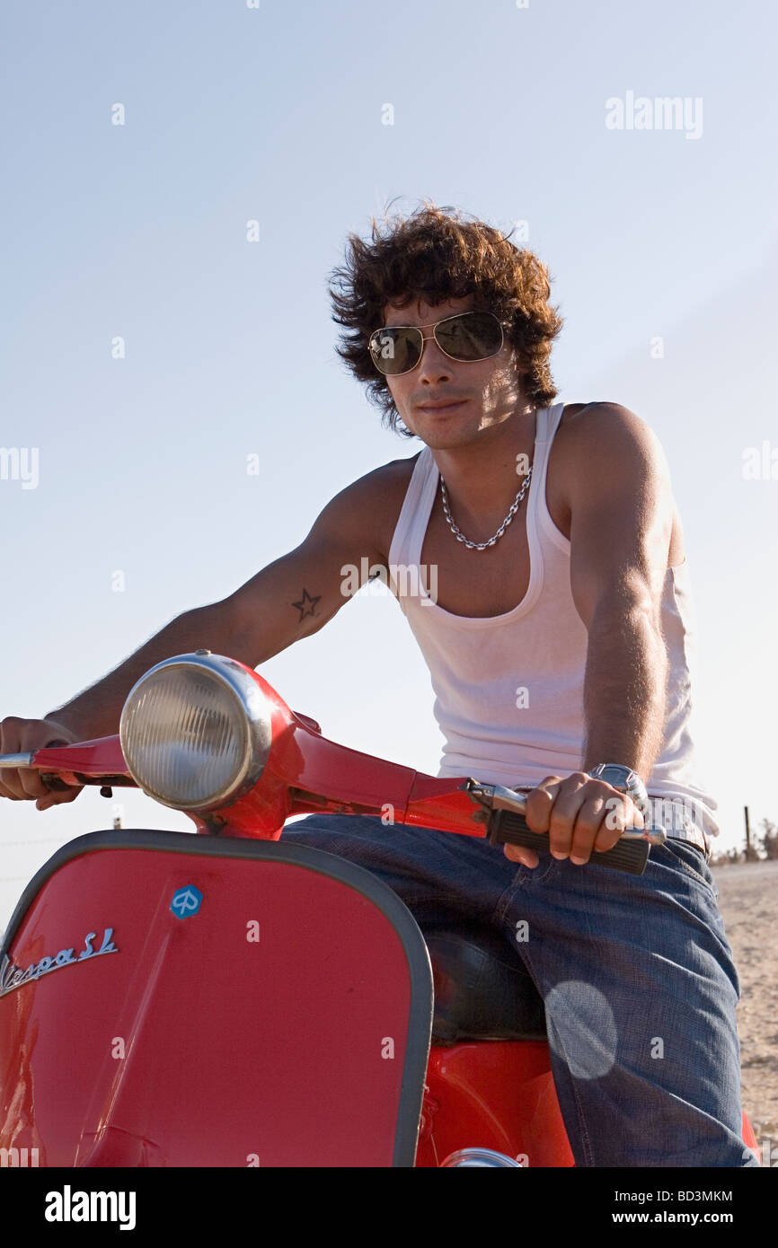 Vespa hi-res stock photography and images - Alamy