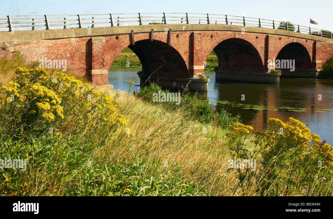 Tattershall bridge river witham tattershall hi-res stock photography ...