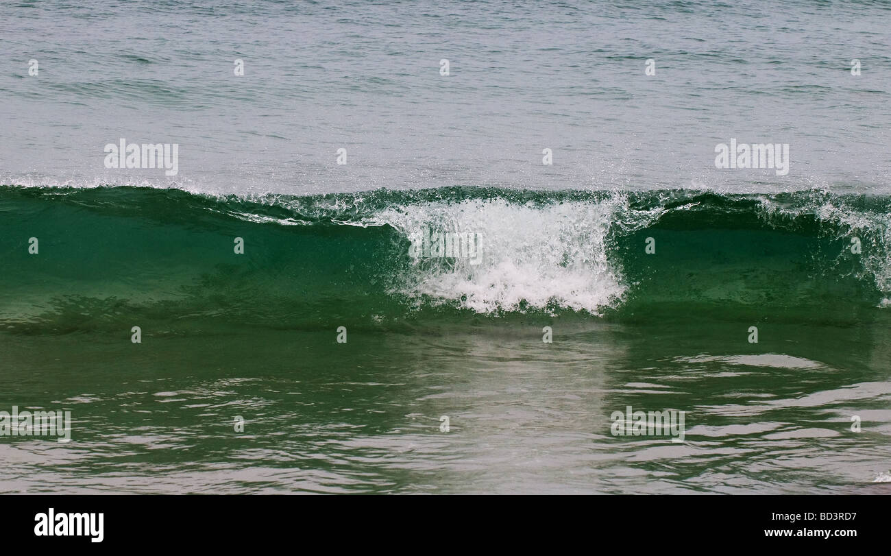 Wave foam hi-res stock photography and images - Alamy