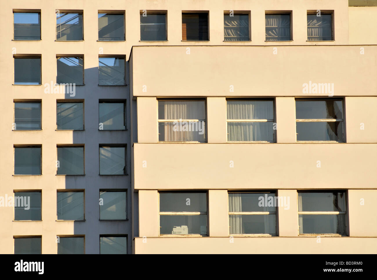 Grazer Stadtwerke AG Headquarters Functionalist Office Building of ...