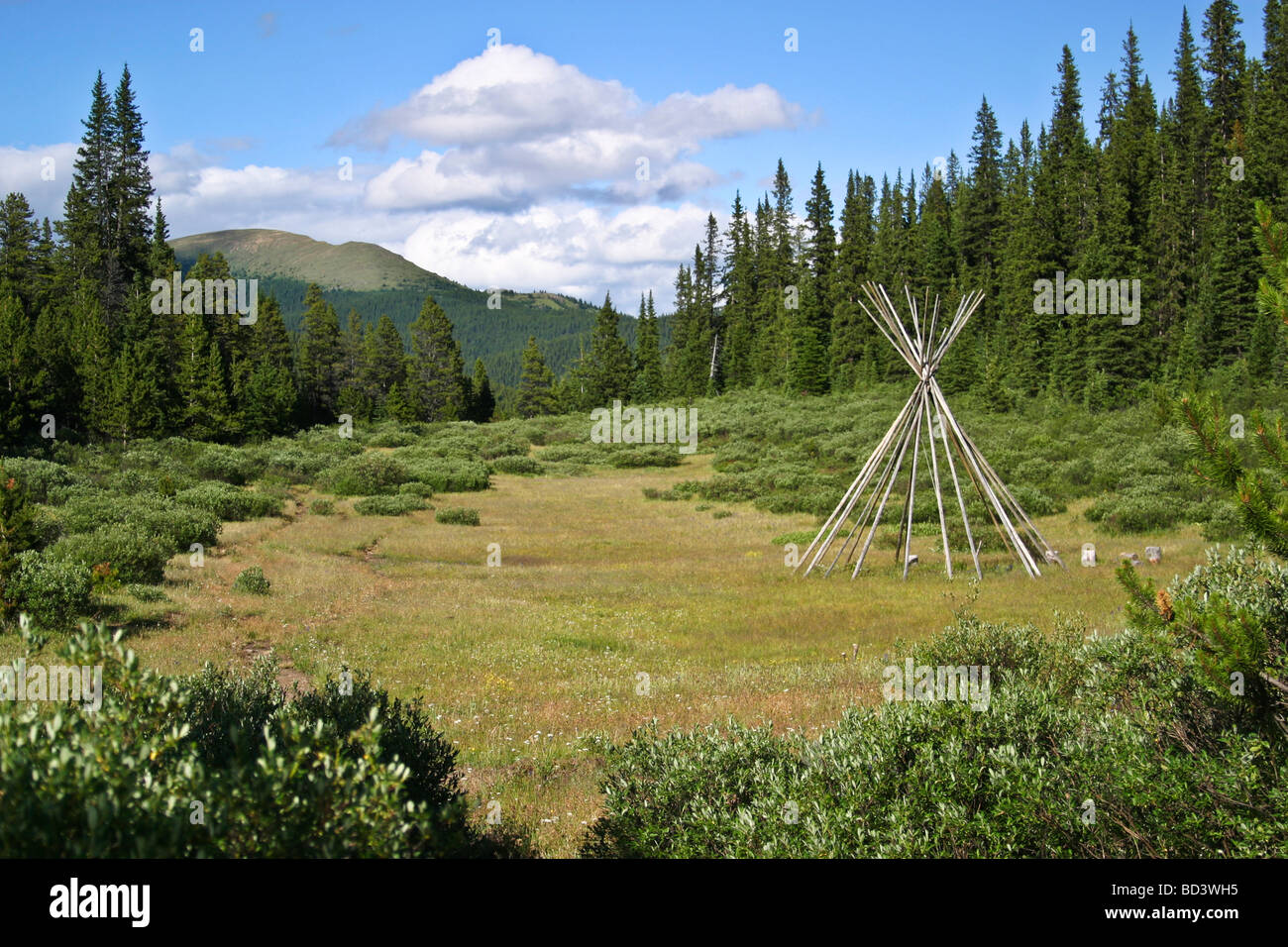 Tipi hi-res stock photography and images - Alamy