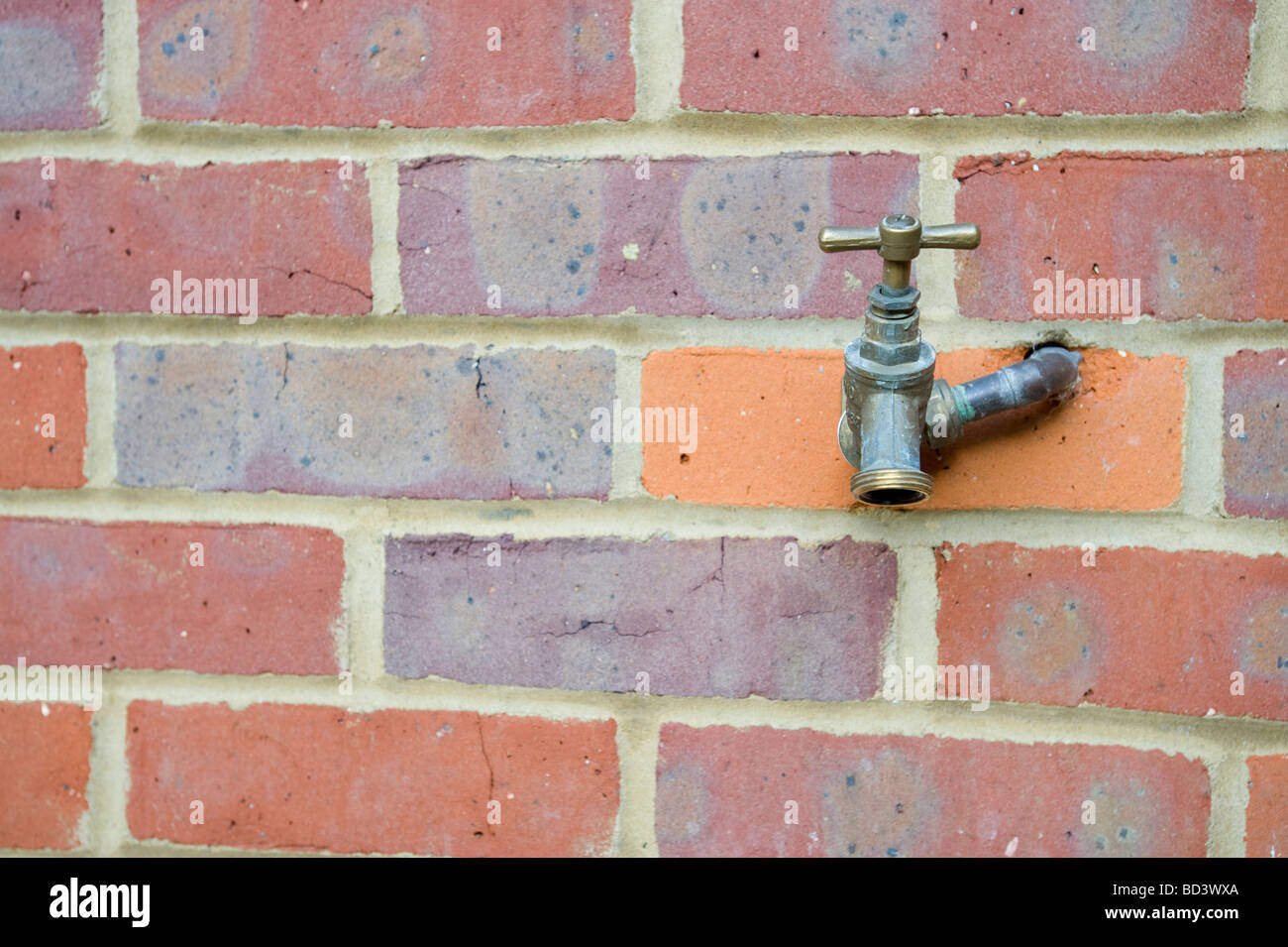Outdoor Water Tap Stock Photos & Outdoor Water Tap Stock Images - Alamy