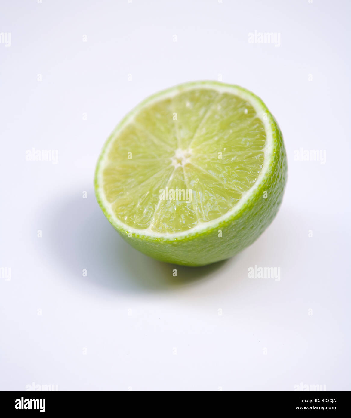 Lime slice hi-res stock photography and images - Alamy
