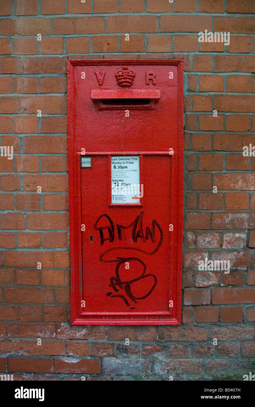 Square Post Box, Park Row, Nottingham Stock Photo - Alamy
