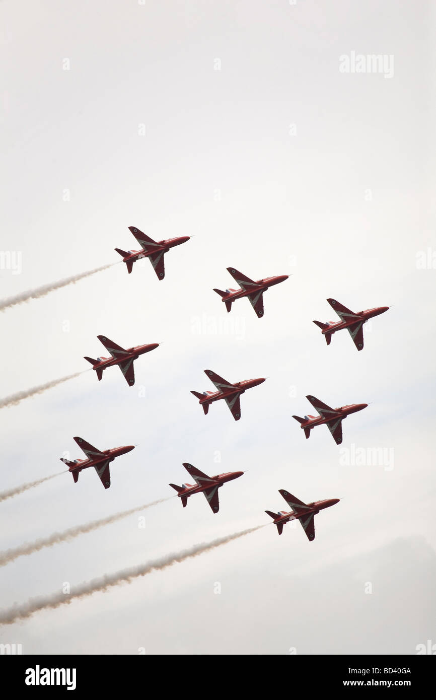 The Red Arrows fly in the Diamond Chicane formation at the Sunderland ...