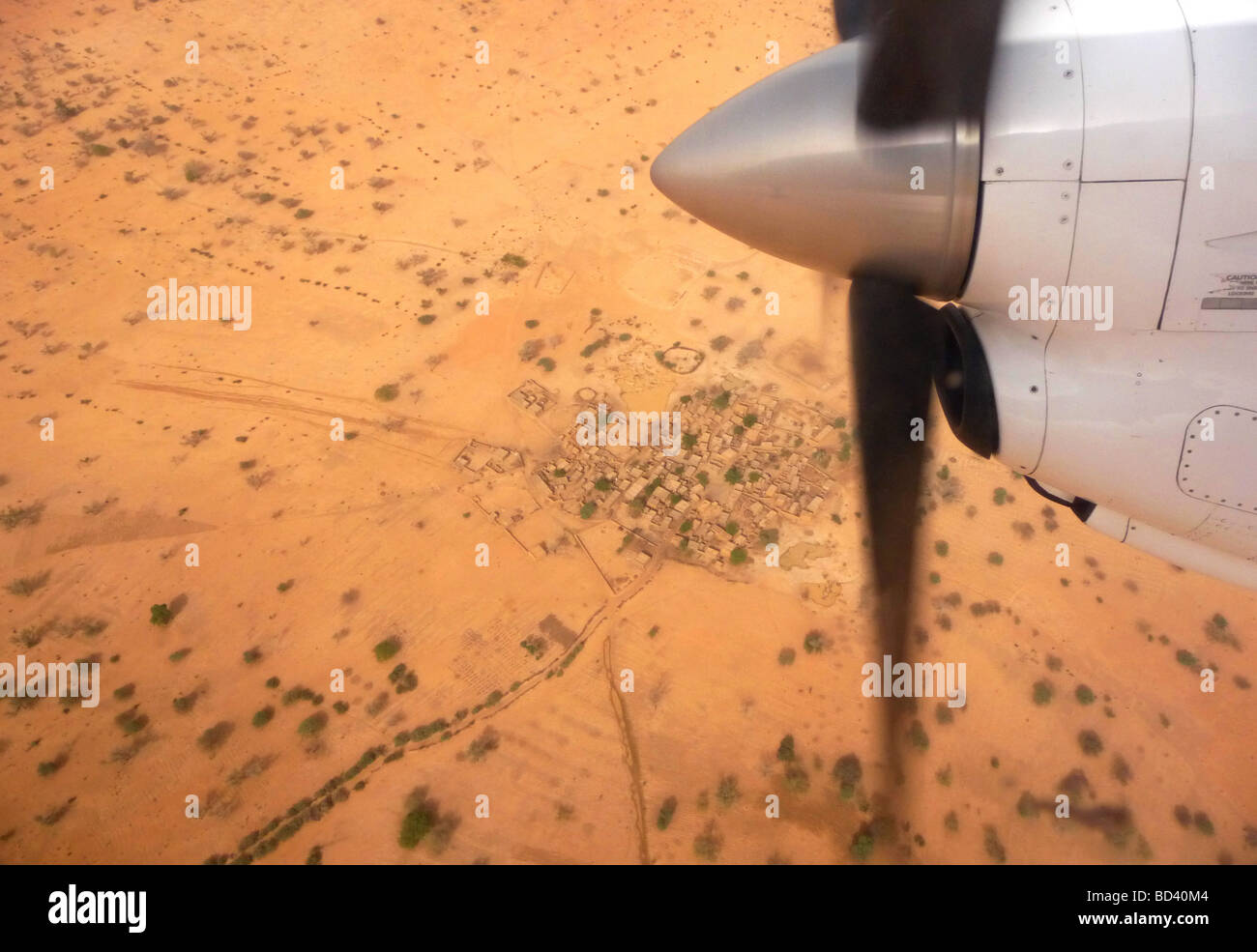 Humanitarian aid desert hi-res stock photography and images - Alamy