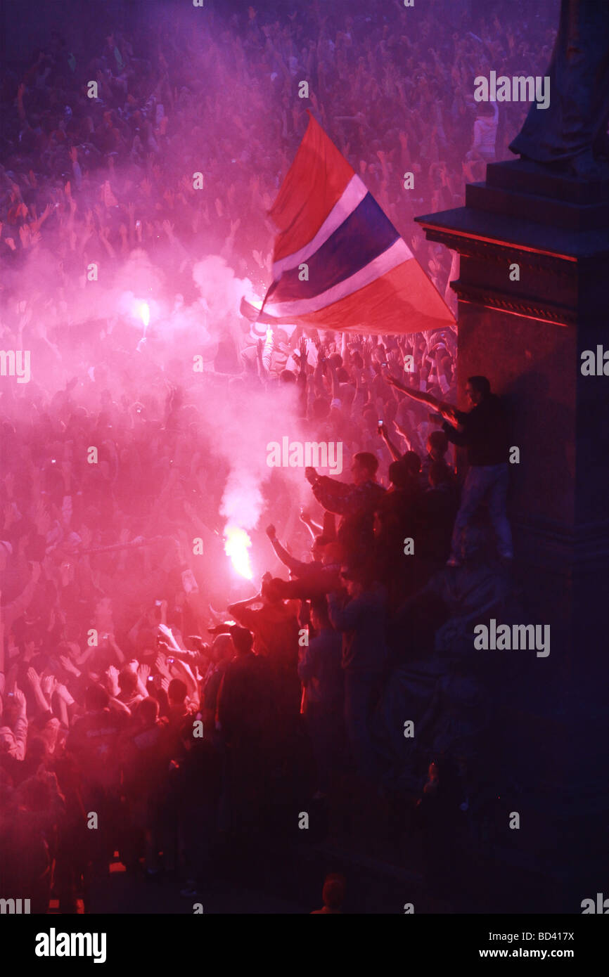 Football Crowd High Resolution Stock Photography and Images - Alamy