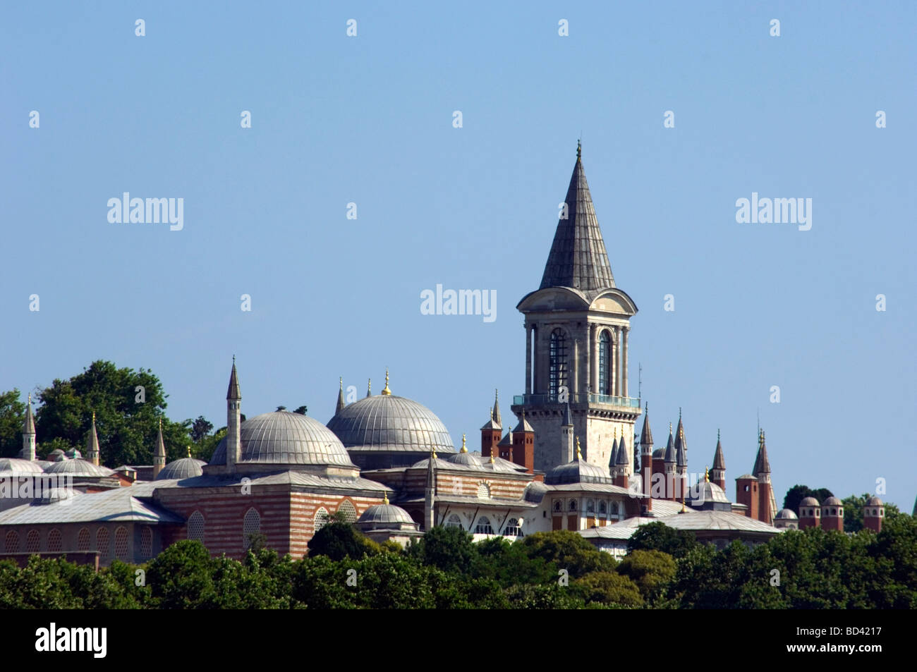 Istanbul turkey topkapi palace museum hi-res stock photography and ...