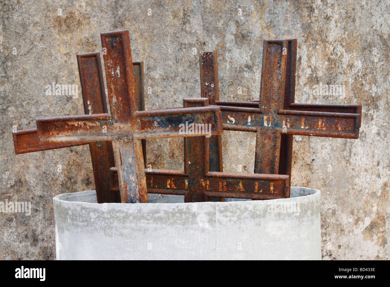 Rusty, rusting steel crosses in cemetery Stock Photo - Alamy