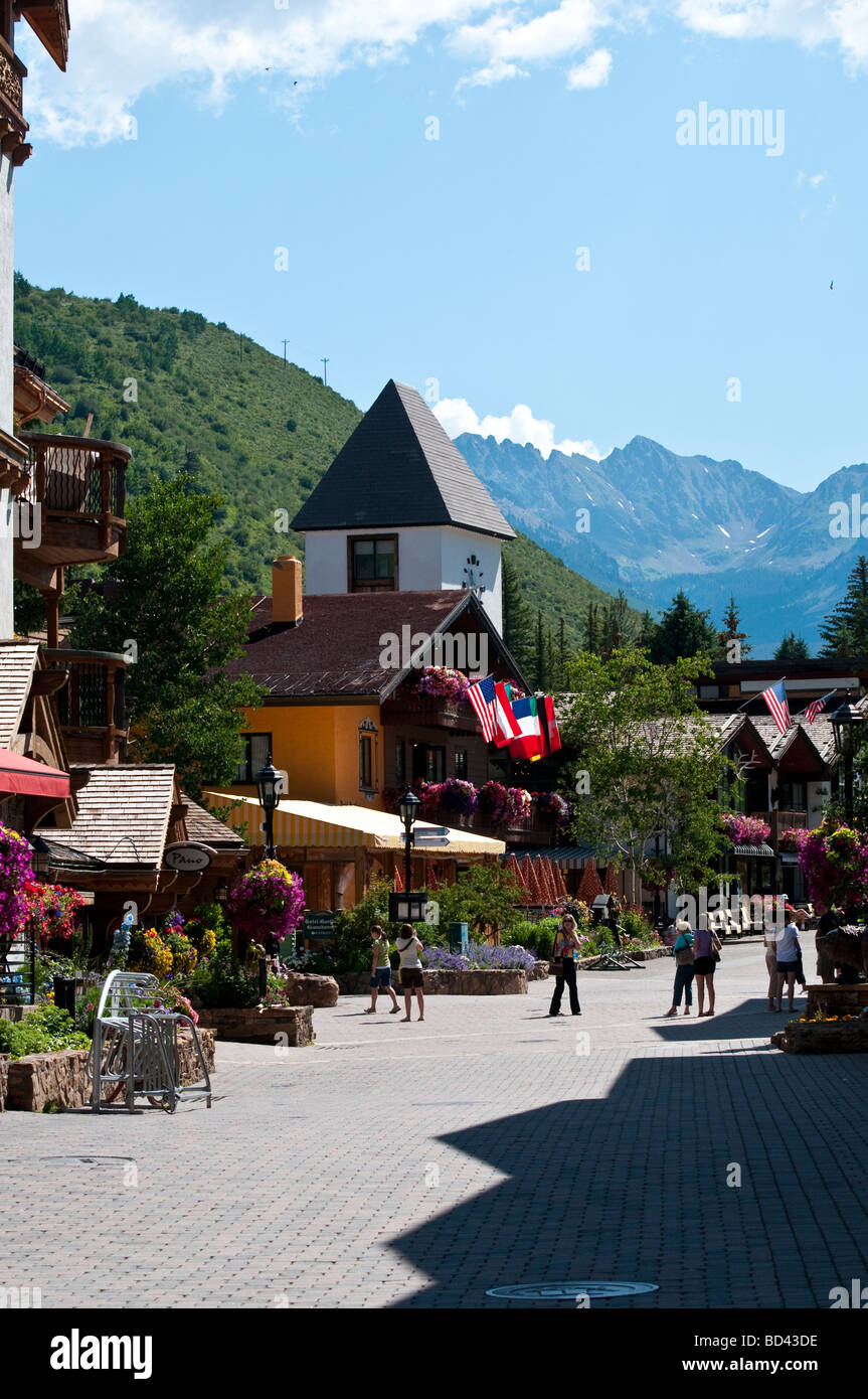 Buildings in vail colorado hi-res stock photography and images - Alamy