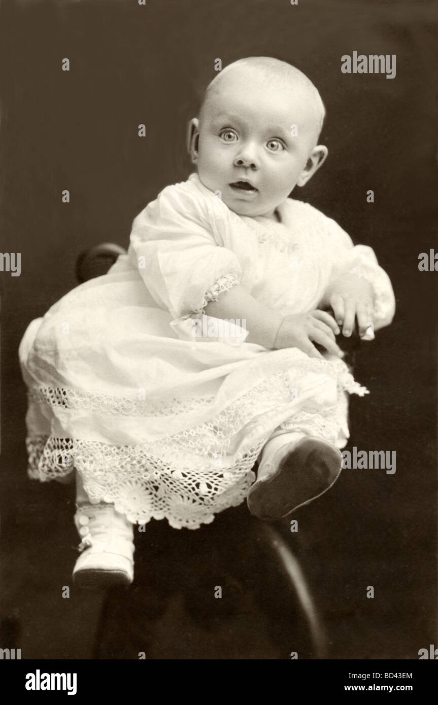 Infant big eyes hi-res stock photography and images - Alamy