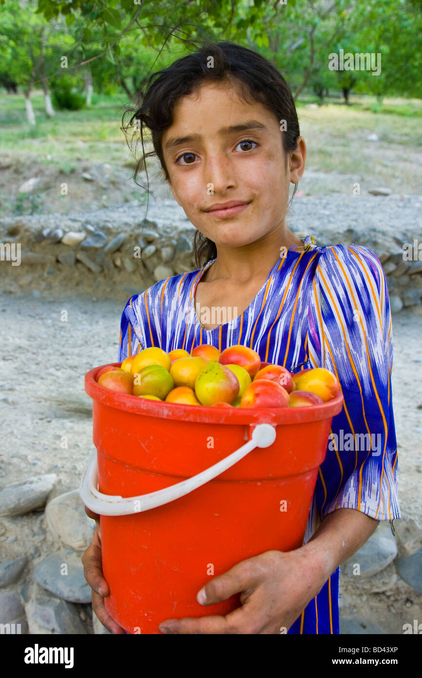 Tajikistan girl child hi-res stock photography and images - Alamy