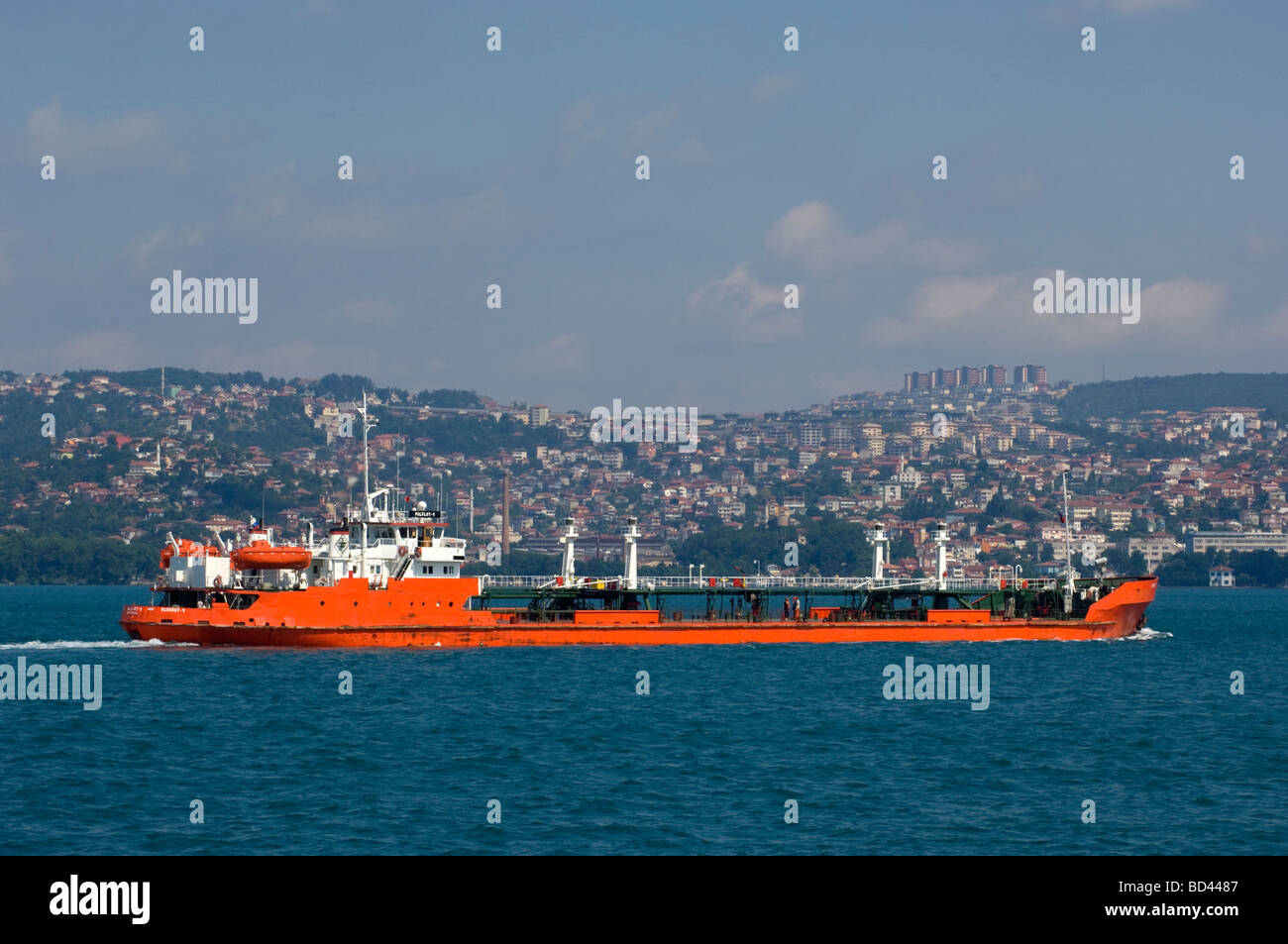Oil tanker at sea hi-res stock photography and images - Alamy