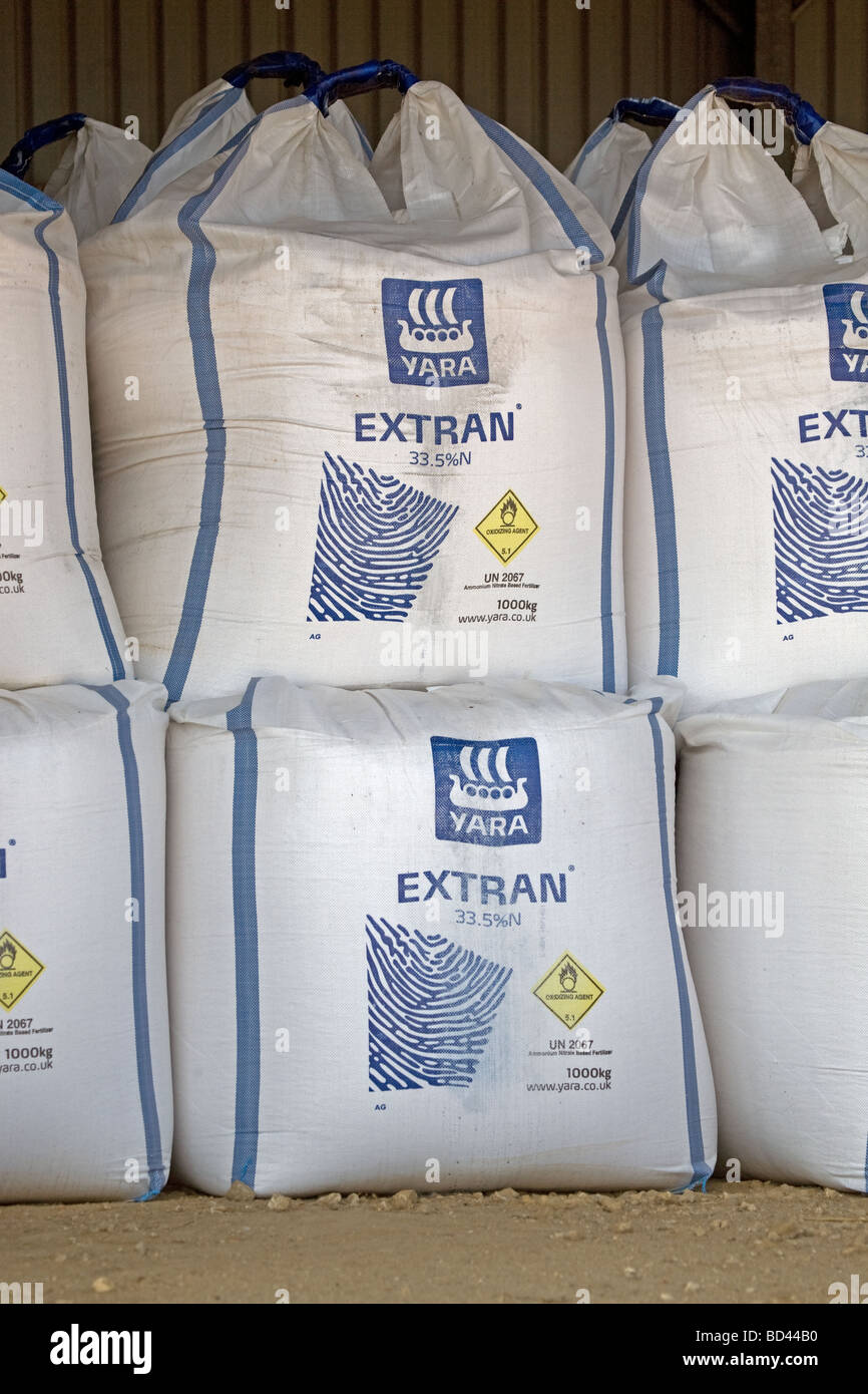 Nitrogen fertilizer hi-res stock photography and images - Alamy