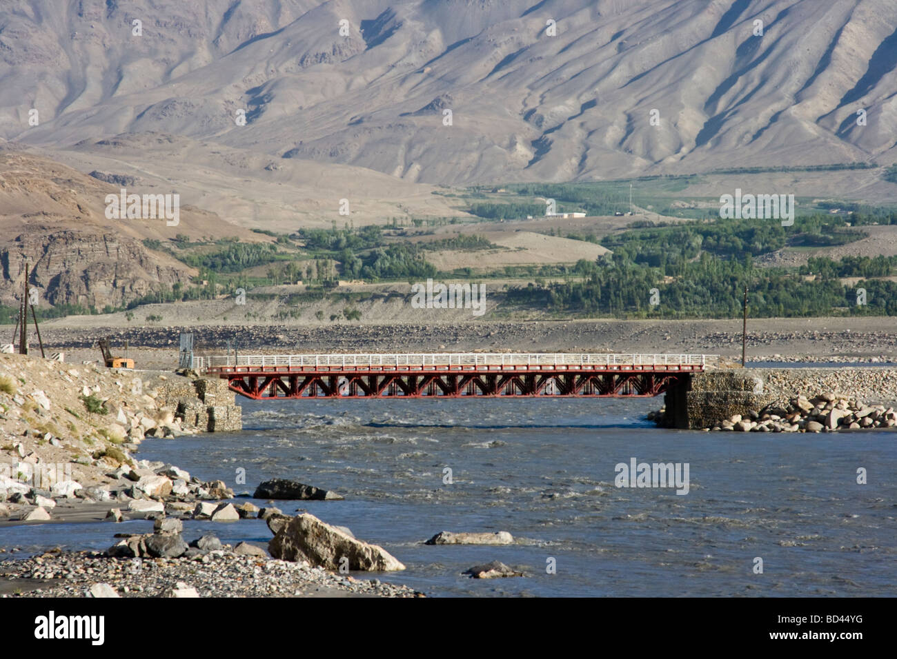 Tajikistan afghanistan bridge hi-res stock photography and images - Alamy