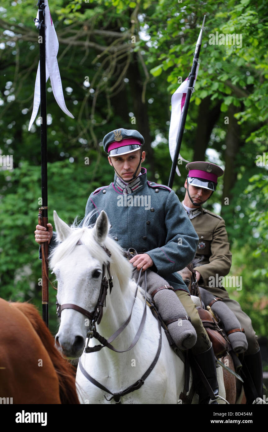 Horsemanship with arms hi-res stock photography and images - Alamy