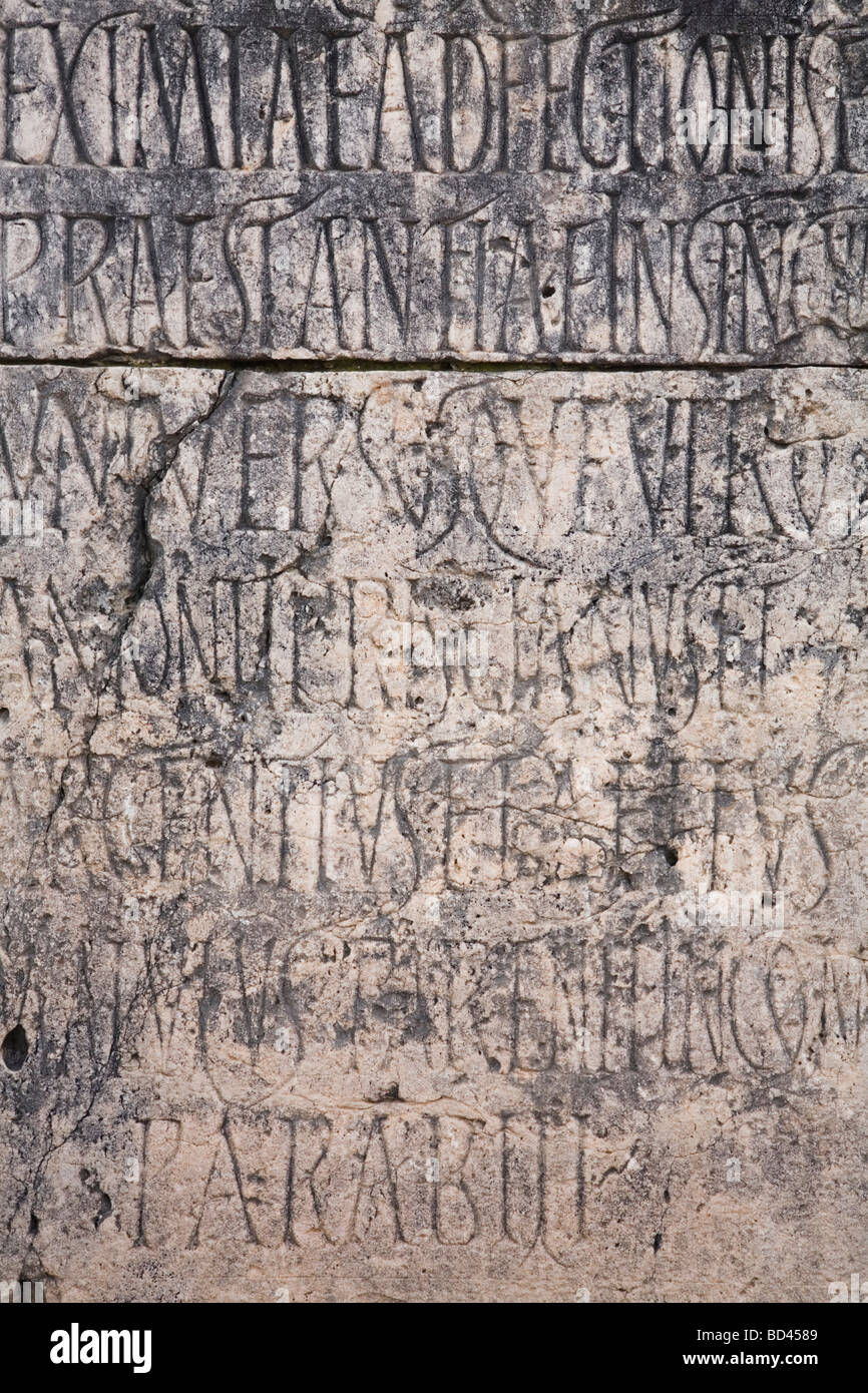 Roman letters on stone hi-res stock photography and images - Alamy