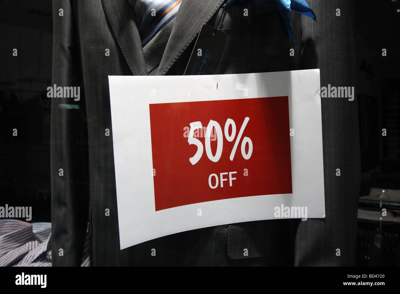 SALE SIGNS IN SHOP FRONT WINDOWS Stock Photo - Alamy