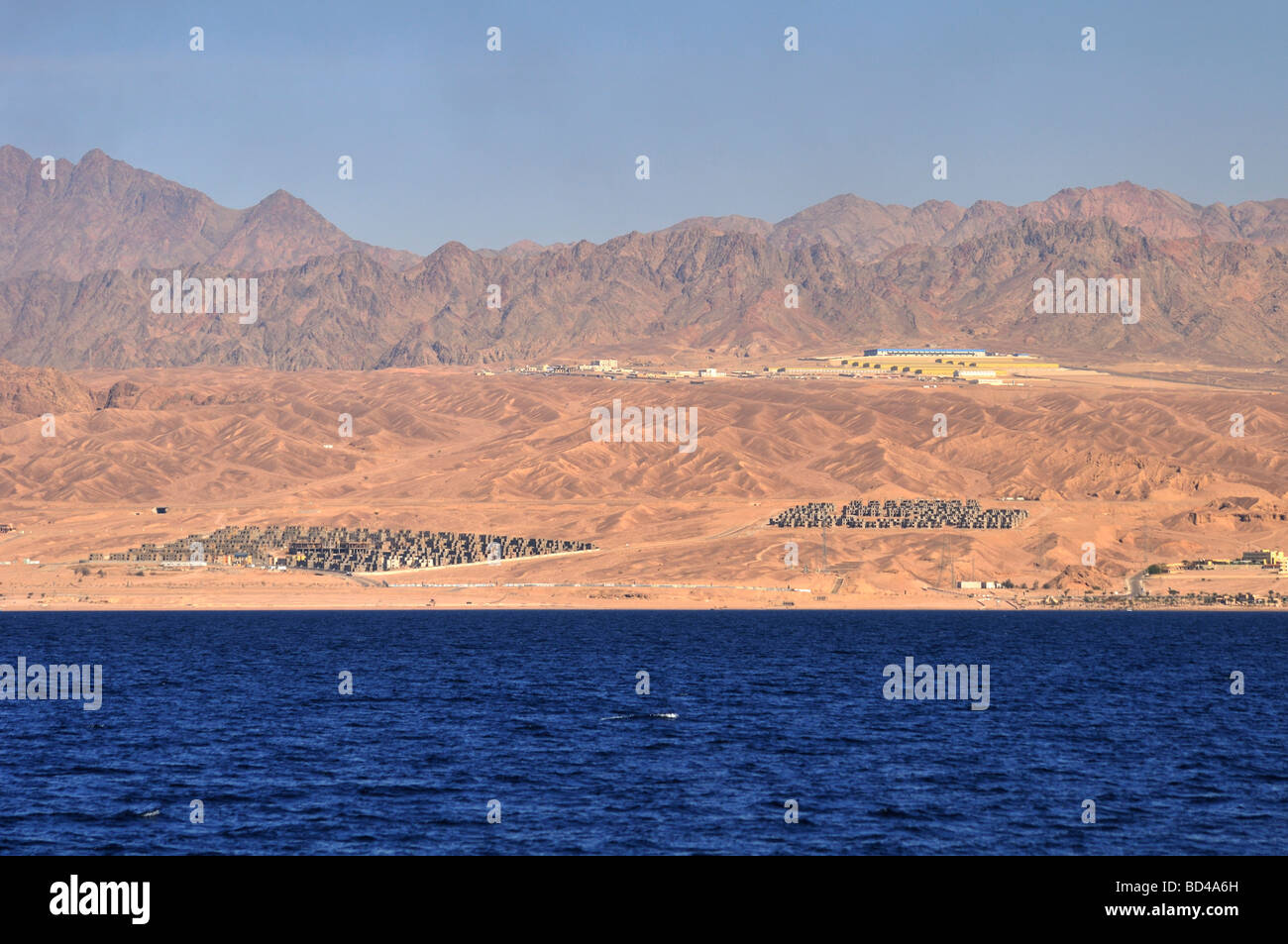 Aqaba mountains hi-res stock photography and images - Alamy
