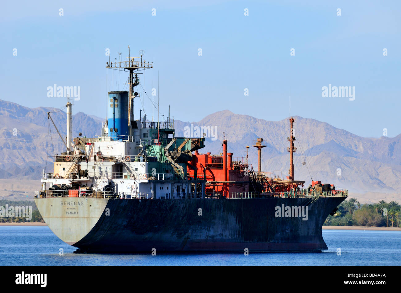 A ship in Aqaba Jordan Stock Photo - Alamy