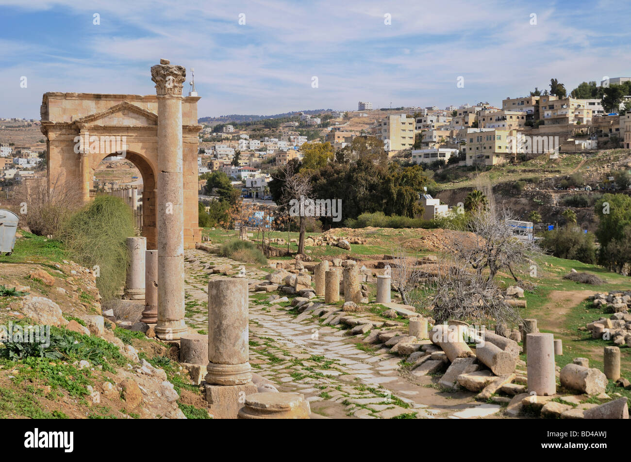 Cardo Maximus column street in Jerash Jordan Stock Photo - Alamy