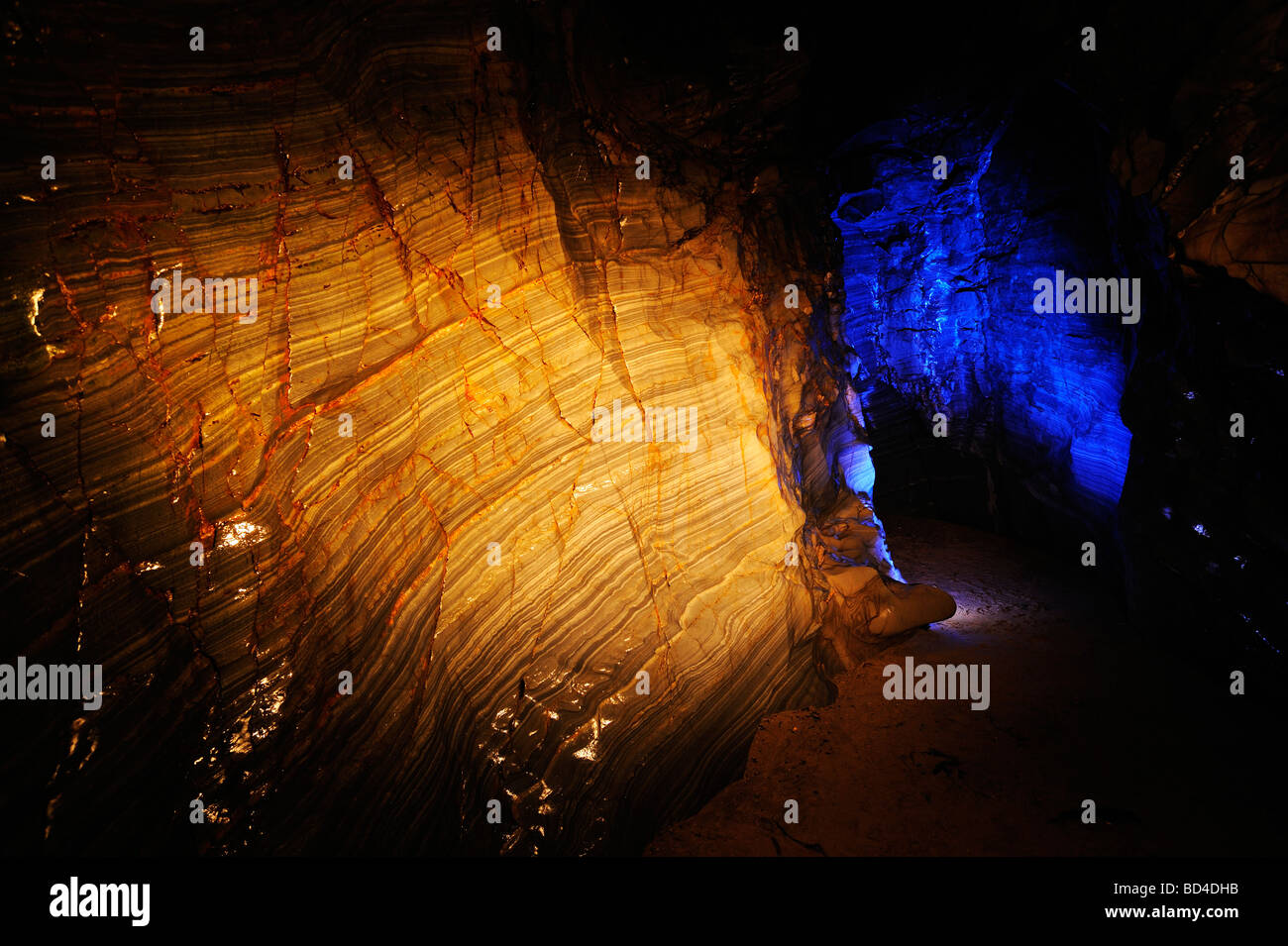 Natural cave lighting hi-res stock photography and images - Alamy