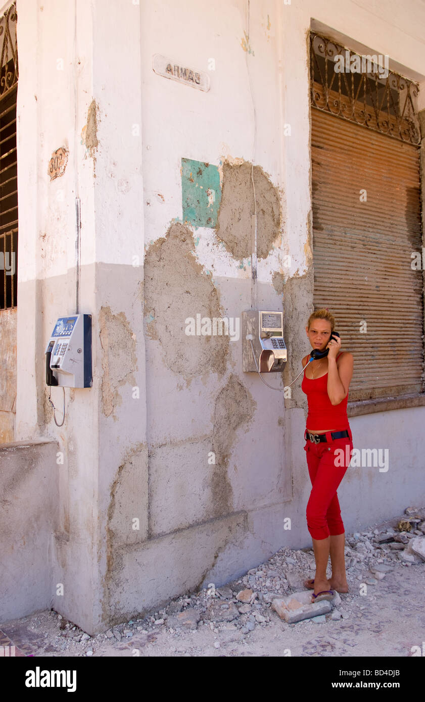 Pay phone cuba hi-res stock photography and images - Alamy