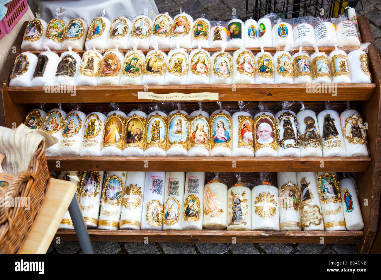 Religious candles hi-res stock photography and images - Alamy