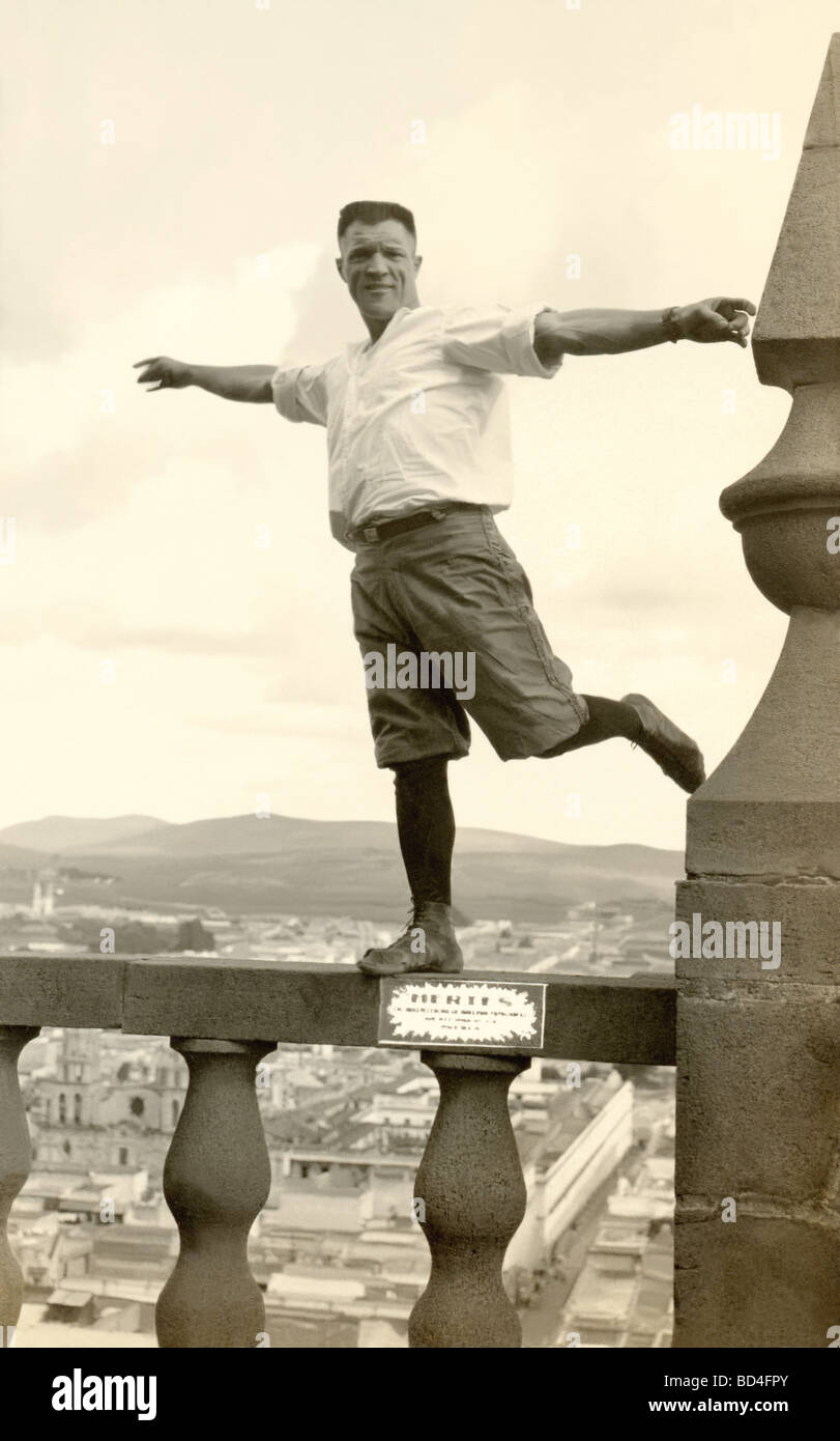 Acrobat balancing board hi-res stock photography and images - Alamy