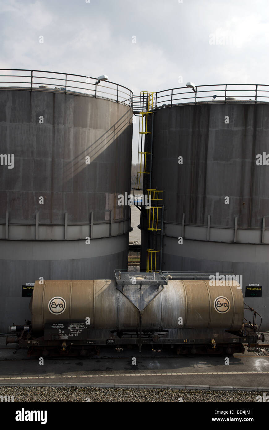 Chemical rail transport hi-res stock photography and images - Alamy